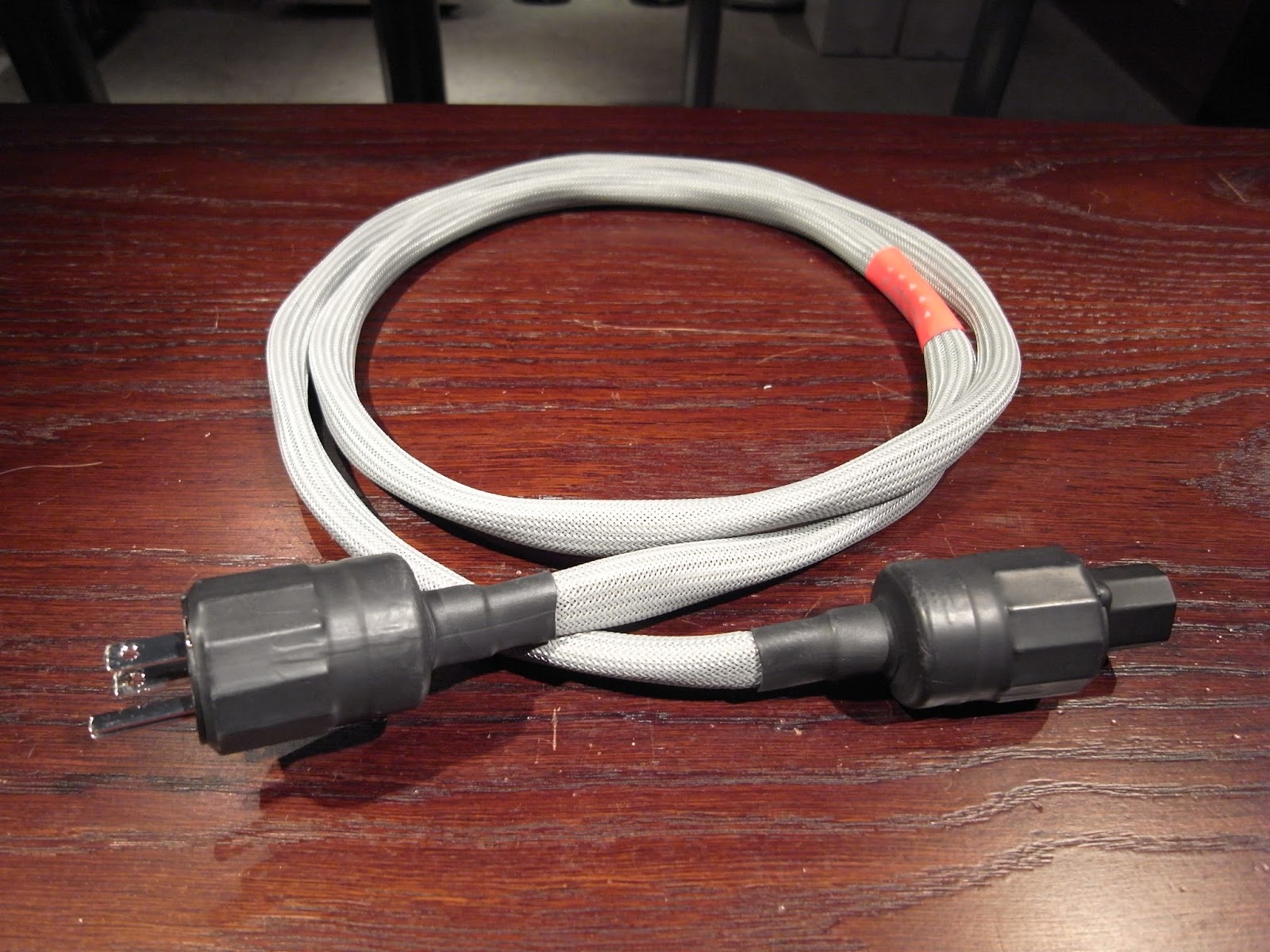 SIS AUDIO BLOG: 展示情報 NVS SOUND の新製品 "Inspire" シリーズが試聴できます！！