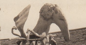 Dull Tool Dim Bulb: World's Most Strange Totem Pole Folk Art