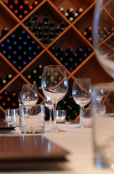 Scrumpdillyicious: Reds Bistro & Wine Bar: Wine Country Cuisine