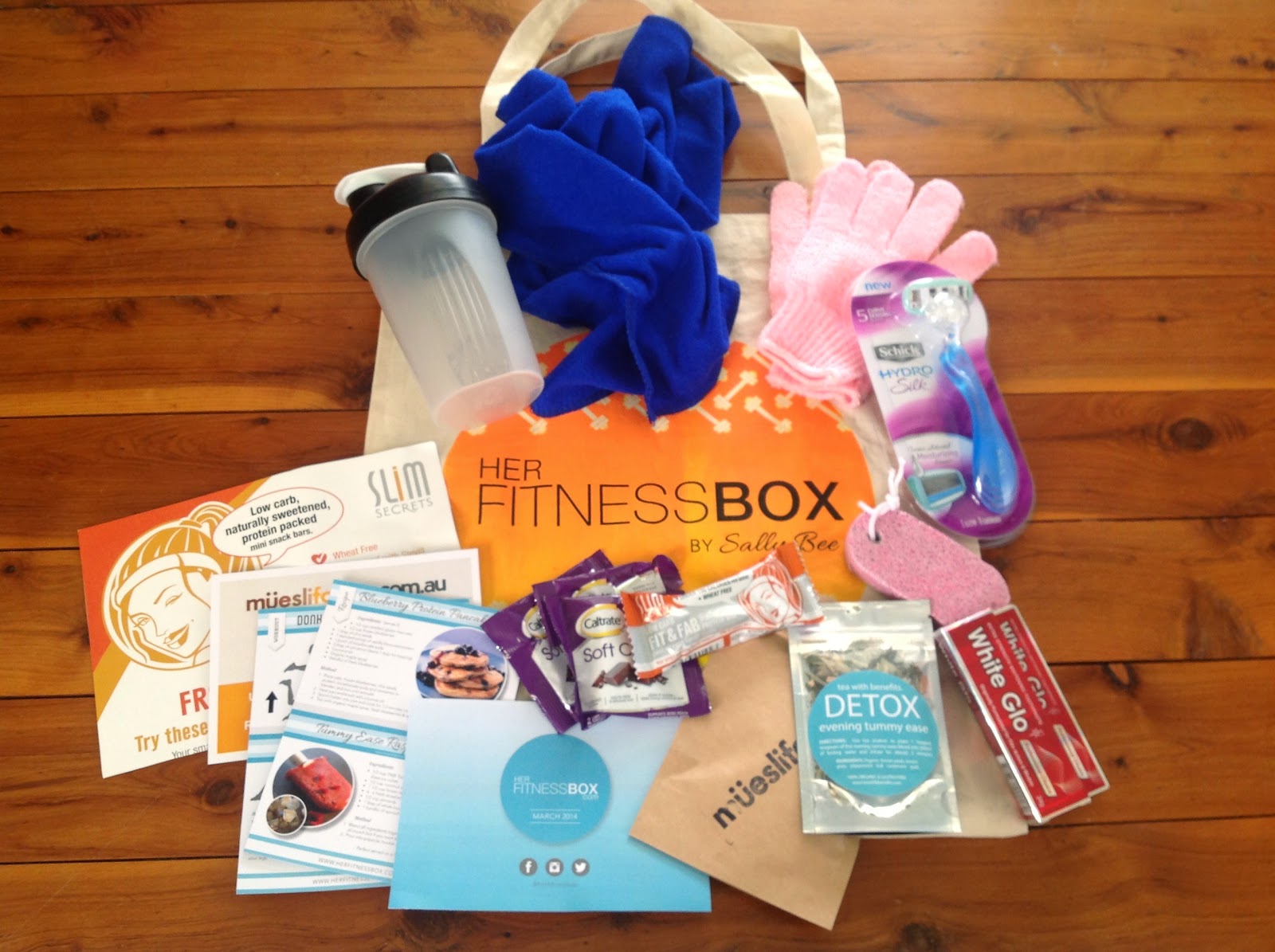 Far and Farm: Her Fitness Box - March 2014 review