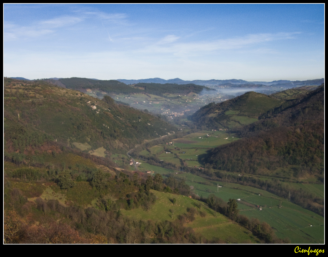 Caleyando con Cienfuegos: Cascadas de Guanga y Peña Castiello