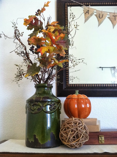 Rebecca's Round Up: Welcome Fall! {A touch of Autumn Decor 2013}