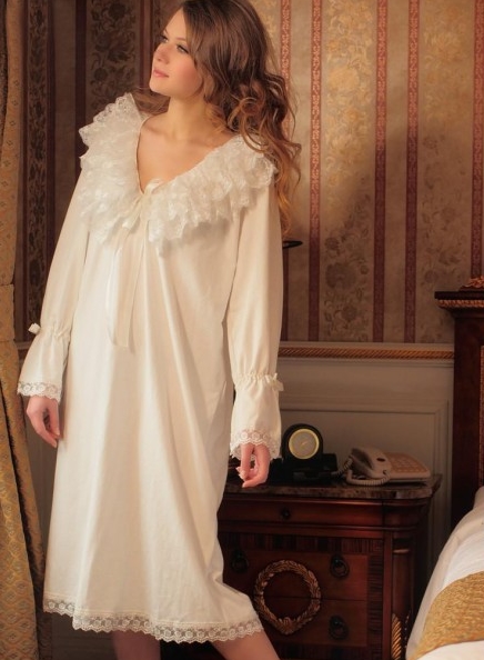 DevilInspired Gothic Victorian Dresses: Victorian Nightgowns