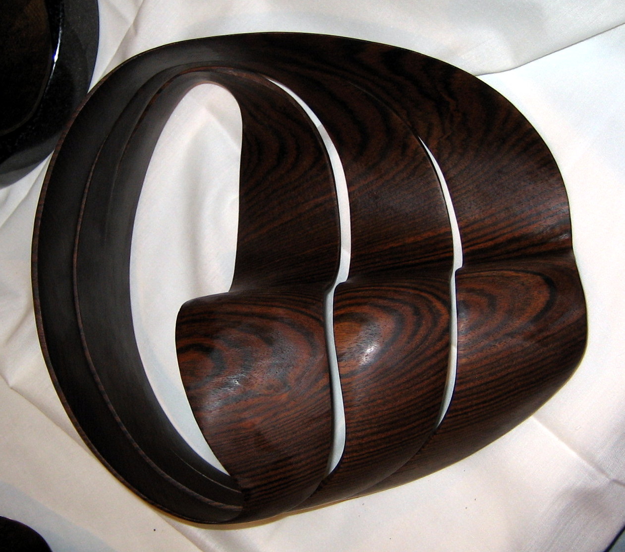 The Mathematical Tourist: Moebius Splits