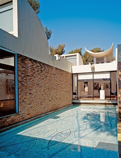 hoolawhoop: A selection of some pool blue, C-shaped waves