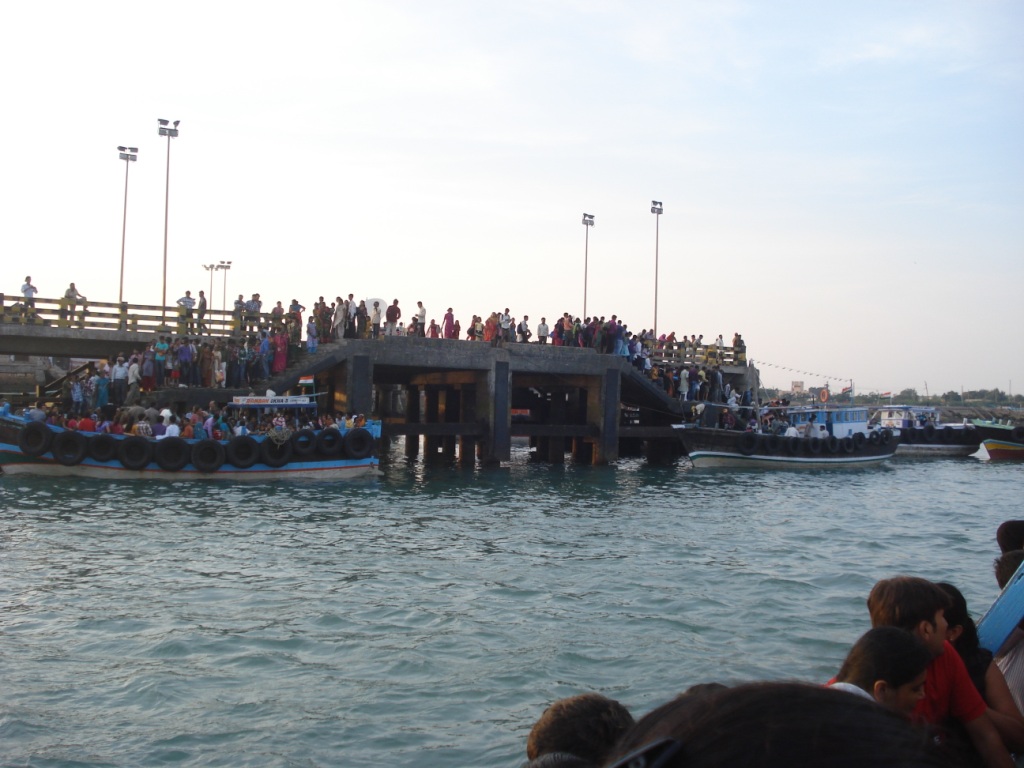 travelogue: Gujarat Visit(Part 1) : Dwarka, Somnath And Gir Lion Reserve