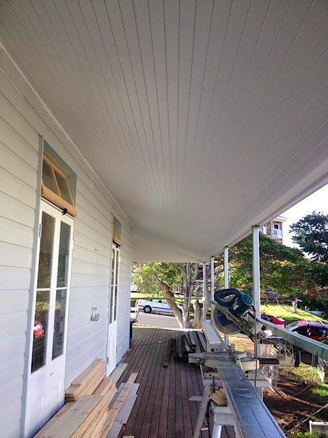 Renovating a Queenslander: Verandah decking