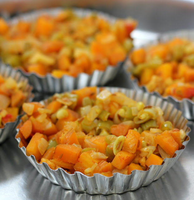BON APPETIT: Mini Curried Vegetable Pie - A hearty sunday brunch