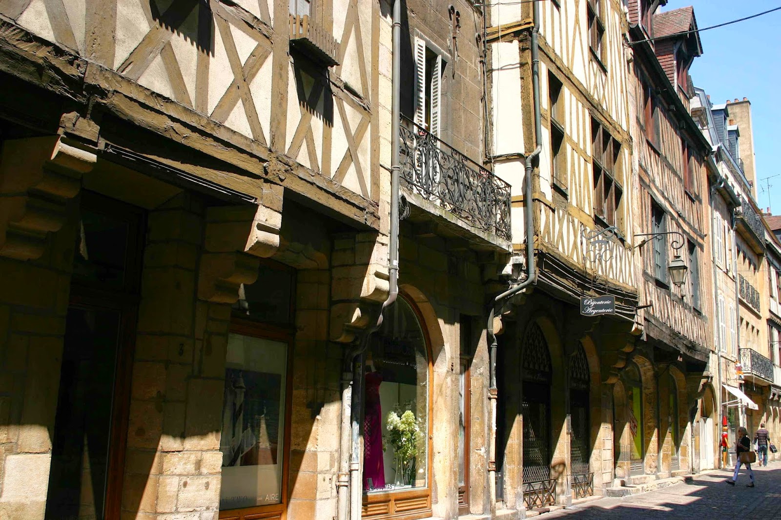 Life in the Middle Ages: Life in a Medieval City