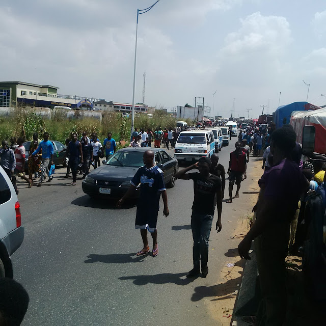 Police Are Arresting MASSOB Members That Took Part In BIAFRA Protest ...