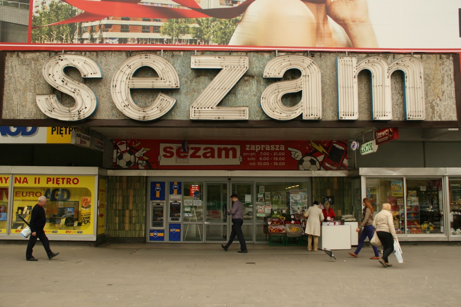 Warszawa Moim Oczkiem: DOM HANDLOWY SEZAM