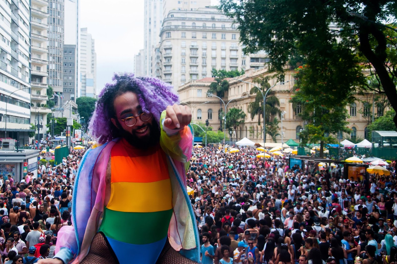 Símbolo do empoderamento negro, festa Batekoo é tema de documentário ...
