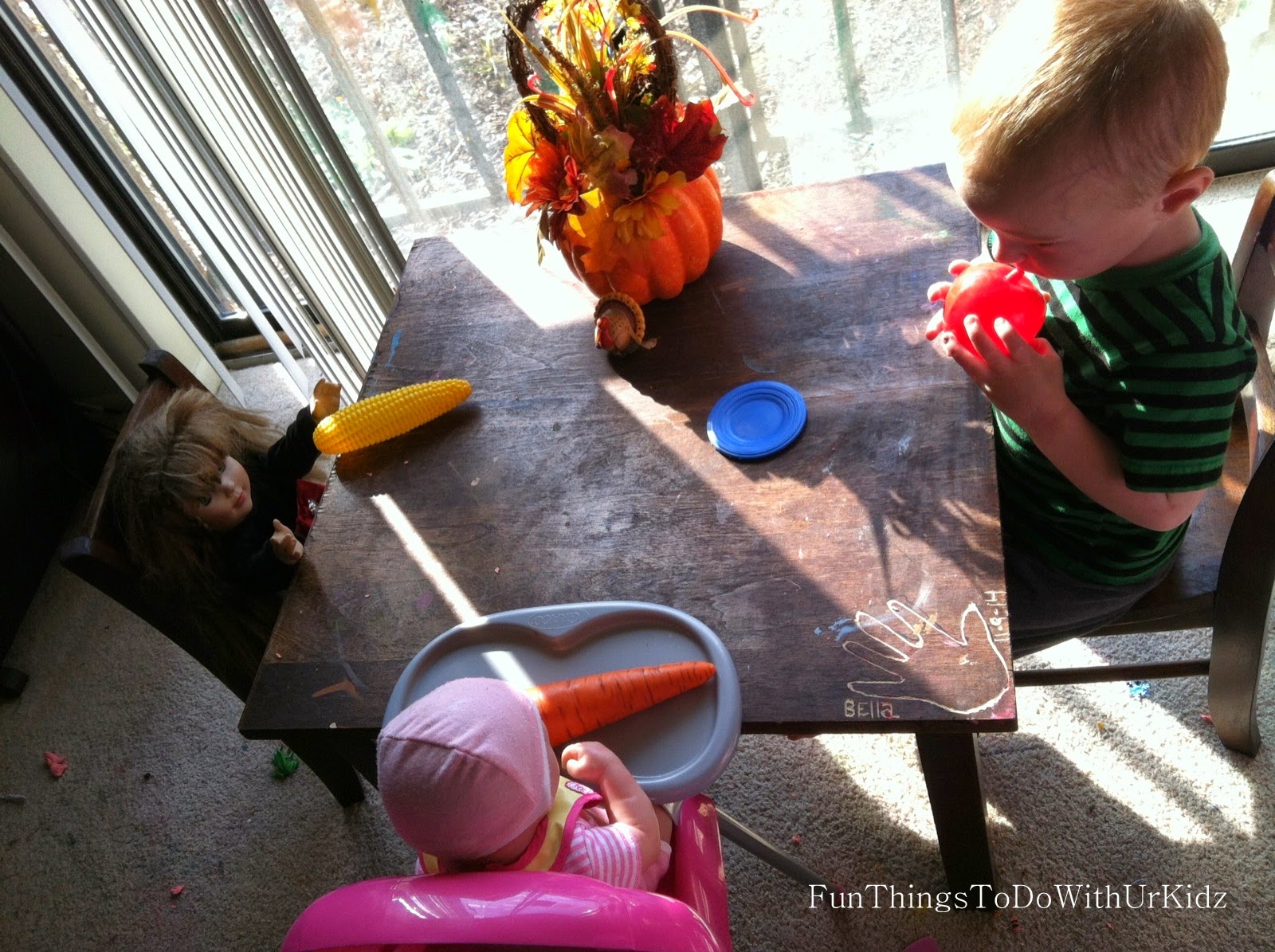 Dramatic Play, Thanksgiving dinner