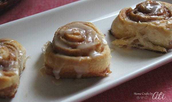 Easy Mini Cinnamon Rolls - Home Crafts by Ali