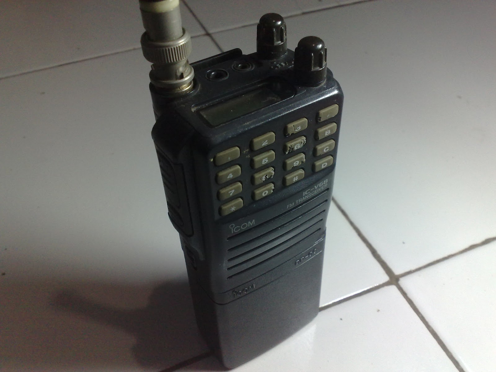 MITRA KOMUNIKASI: HT BEKAS ready stock