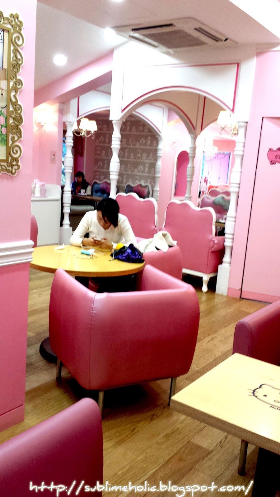 [REVIEW] Visit Korea VIP Invitation Tour Day 1: Hello Kitty Café in ...