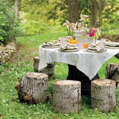 Two Men and a Little Farm: TREE STUMP DINING INSPIRATION THURSDAY