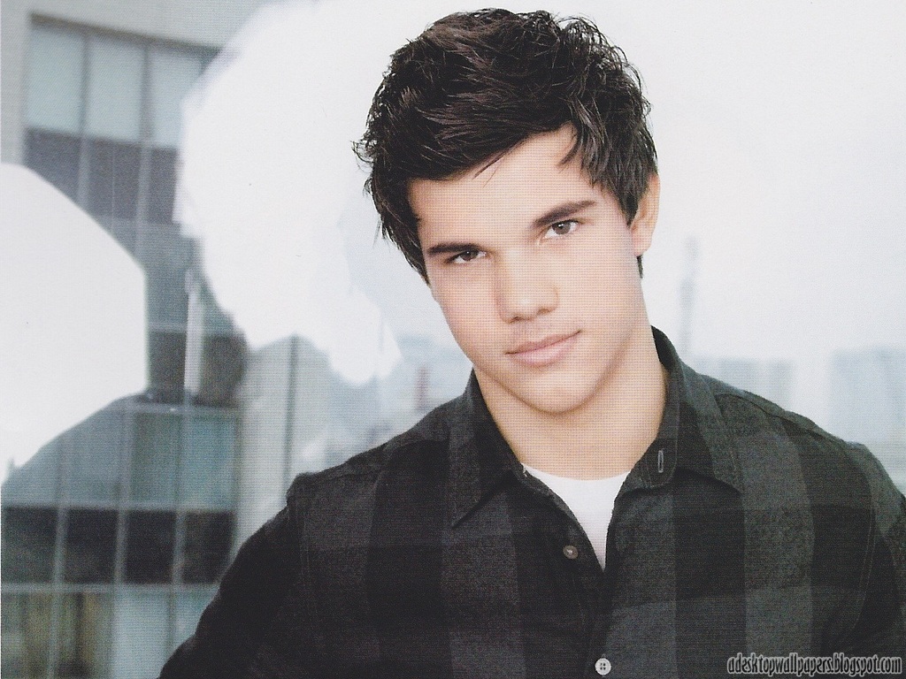 Taylor Lautner Hollywood Actor Desktop Wallpapers