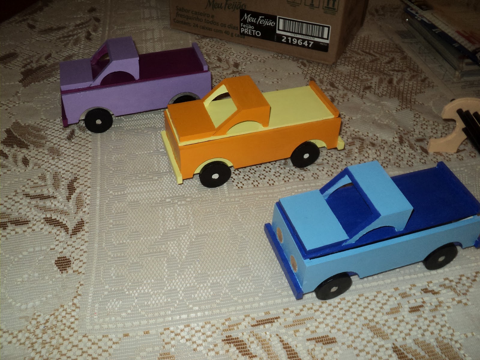 Artesanatos Ana&Matheus: Carros de MDF Pintados