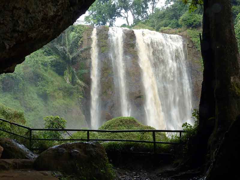 Objek wisata curug sewu kendal