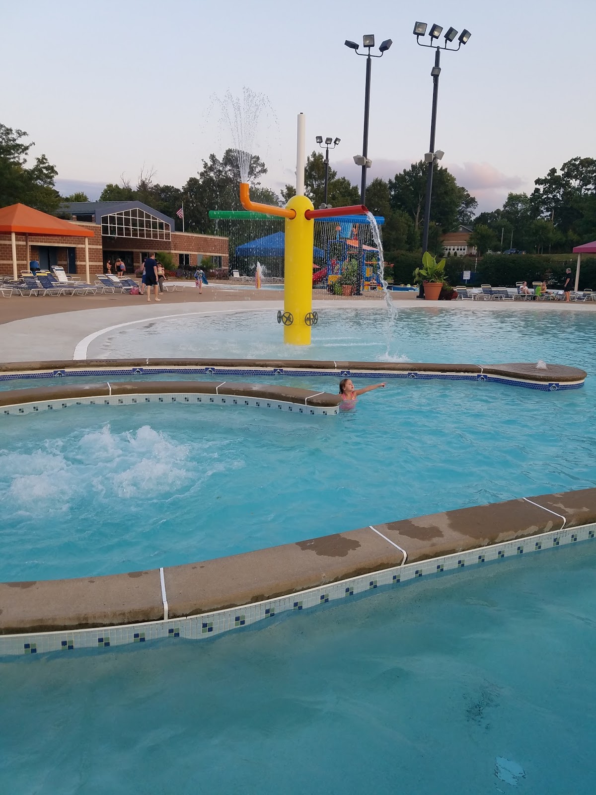 Play St. Louis: Webster Groves Aquatic Center at Memorial Park, Webster ...