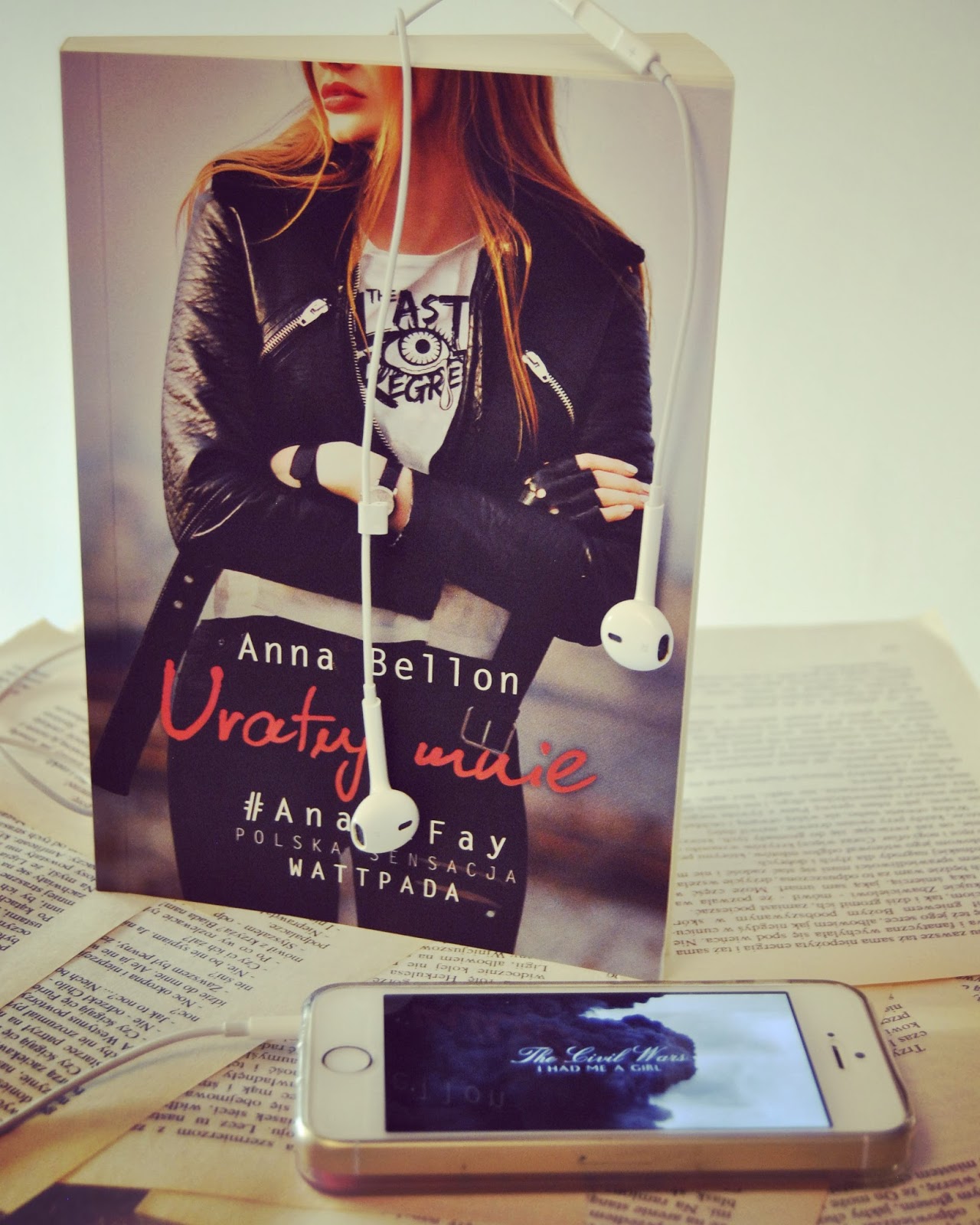 Bookaholic.: #45 Uratuj mnie - Anna Bellon