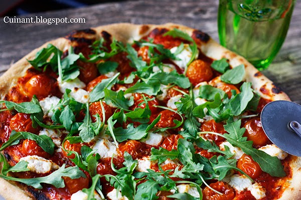 Cuinant: Pizza de Rúcula y Queso de Cabra o Mozzarella