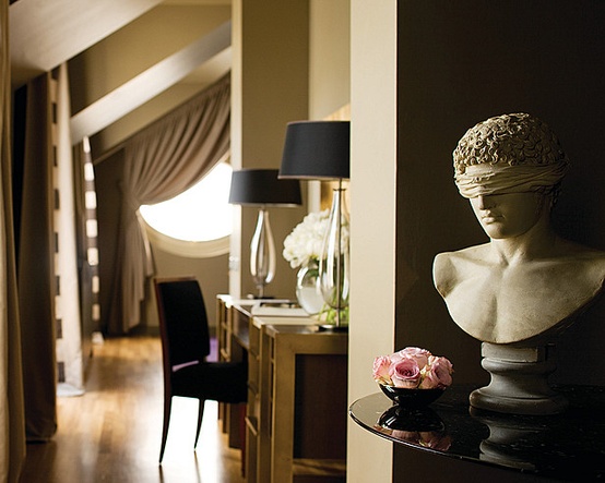 Eye For Design: Decorating With Classical Busts