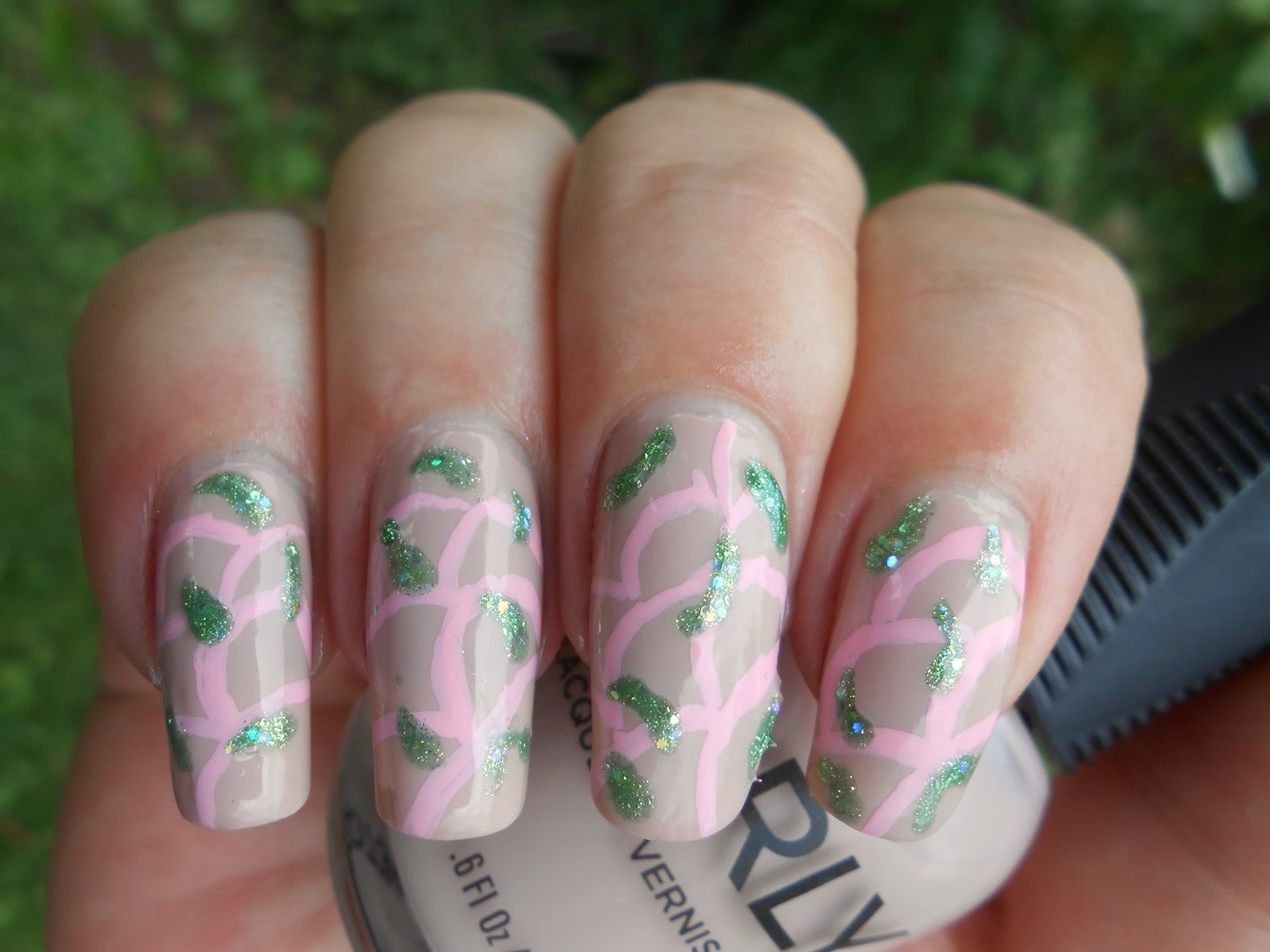 PicturedTinsel: FOODNAILS WURSTSALAT / SAUSAGE SALAD [NAIL ART]