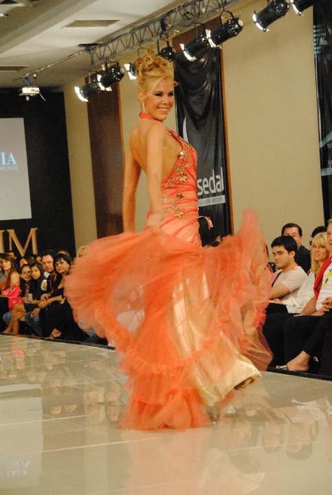 GossiPY: PAOLA HERMANN DESLUMBRANTE