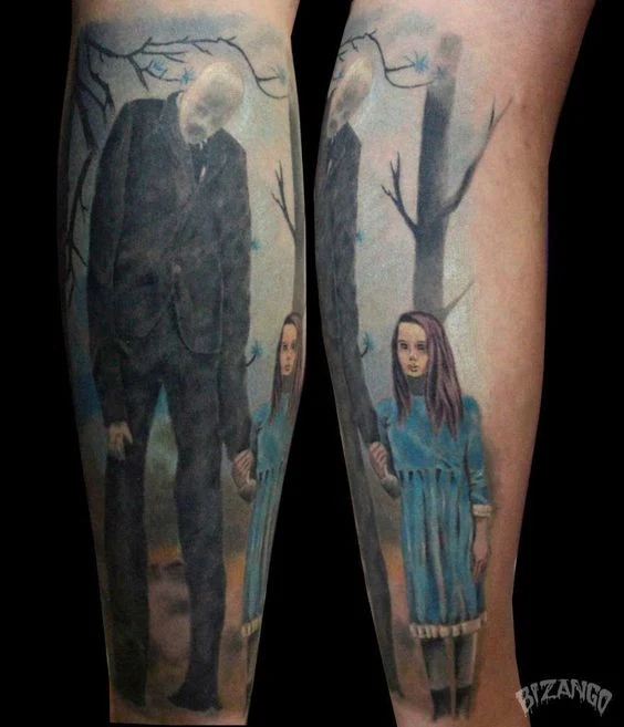 Slenderman , su leyenda y varios tatuajes