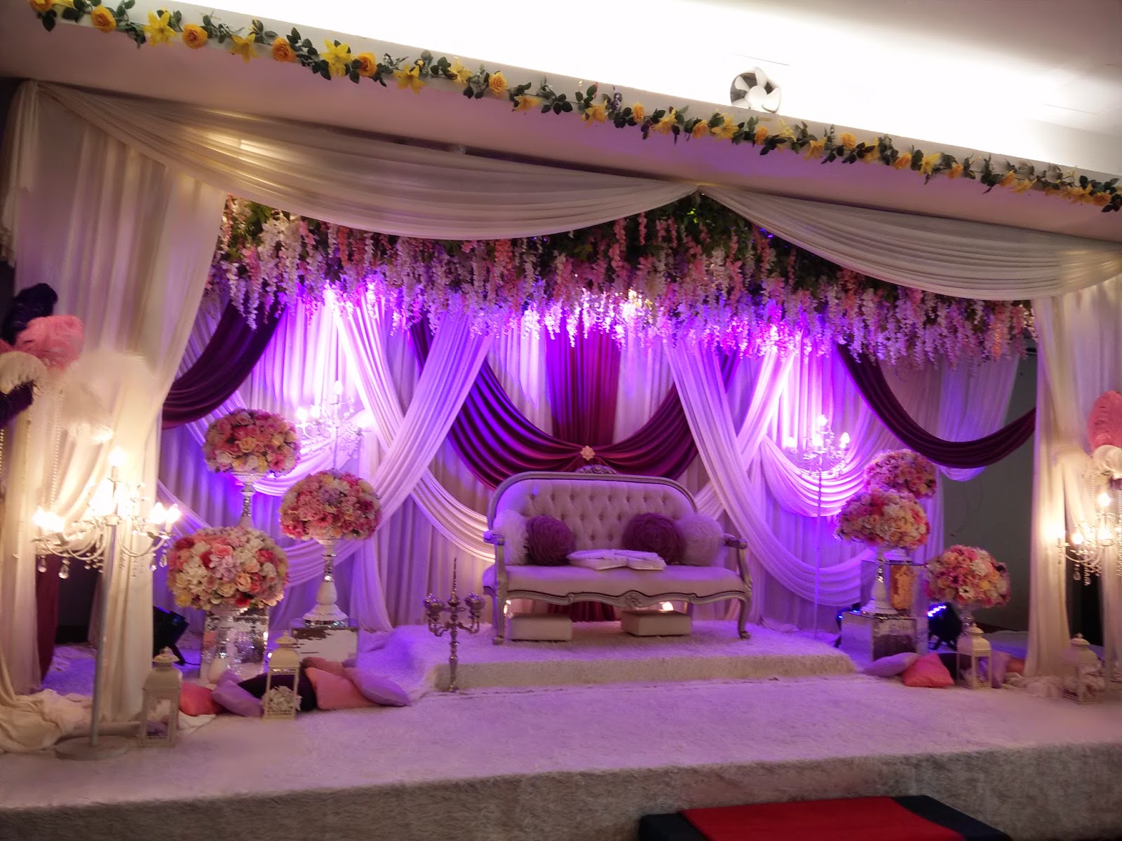 D ShaYaNa CreAtion GallerY: Pelamin Dewan Julie 31/8/14-Dewan Hotel ...