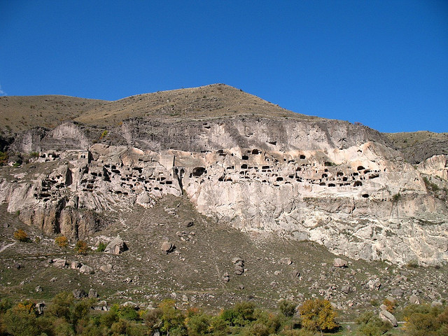 ellergy: INCREDIBLE MONASTERIES CARVED IN STONE