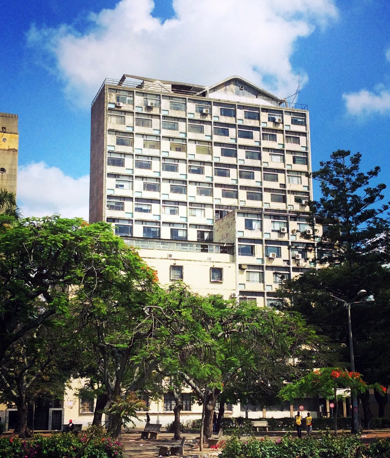 Arq. Marcos Miranda Guedes - trabalhos em Lourenço Marques, actual Maputo