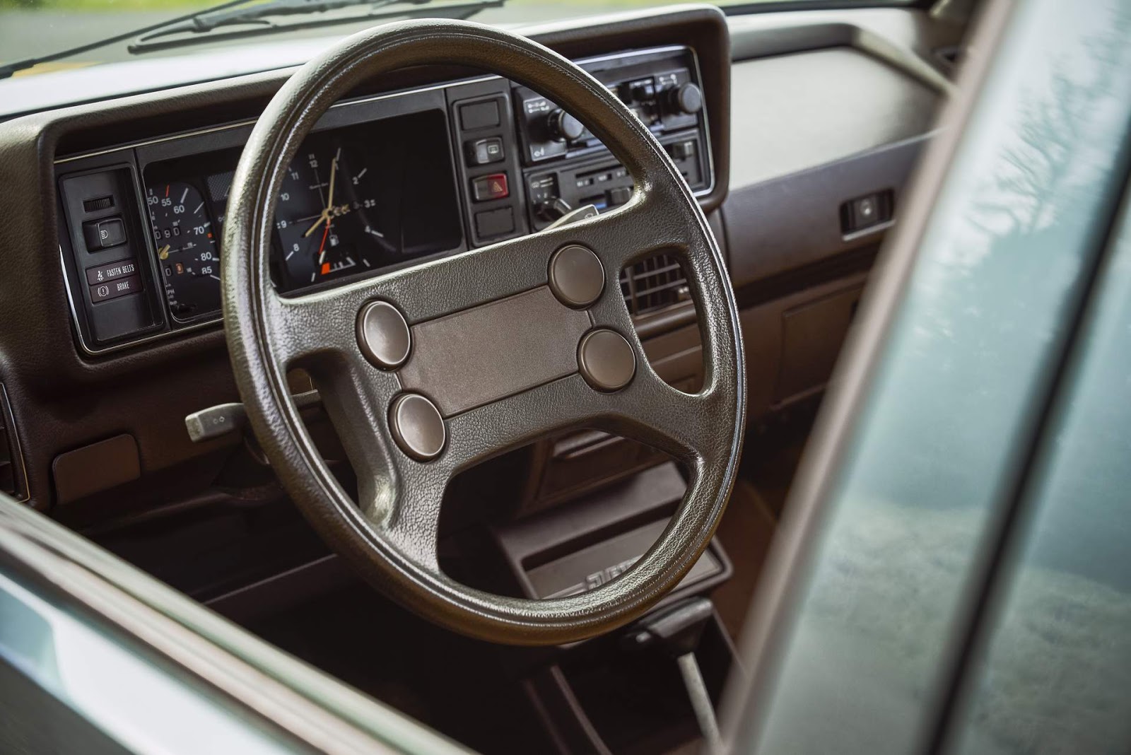 VW Jetta 2019 x VW Jetta 1982 - comparativo - vídeo