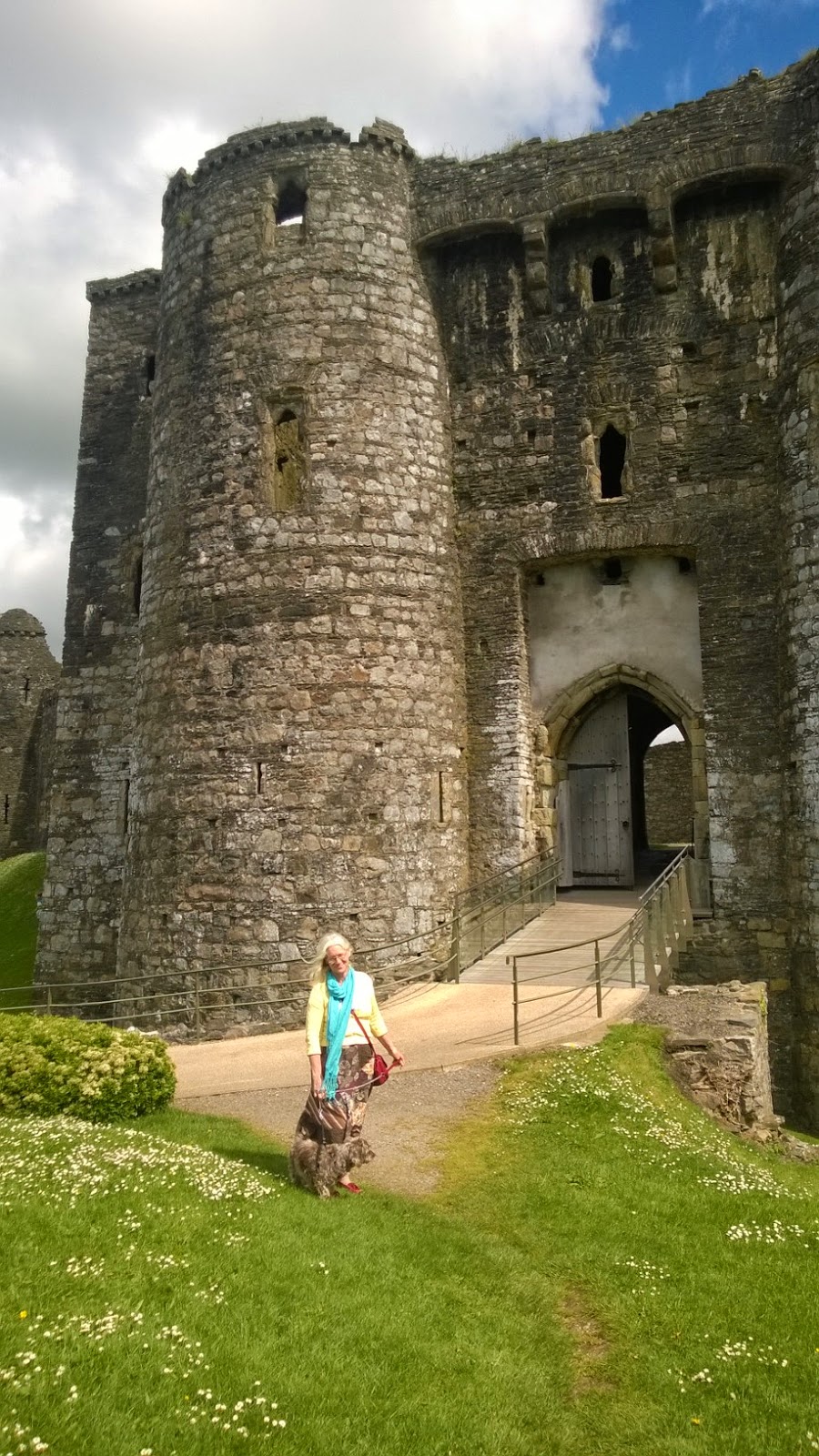 A New Life in Wales: A visit to Kidwelly Castle