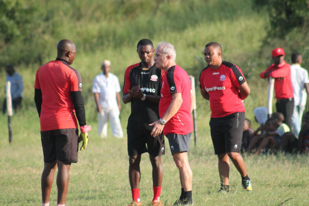 Mkubwa ni mkubwa tu:KOCHA MKUU WA SIMBA ATANGAZA KIAMA.... AWAPA NENO ...