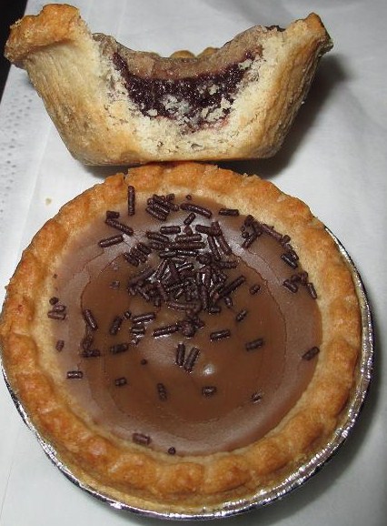 FOODSTUFF FINDS: Mr Kipling – Mississippi Mud Pies (Sainsburys) [By ...