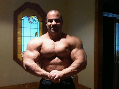 Strong Women's Styles: Mark Dugdale: Off Season Muscle