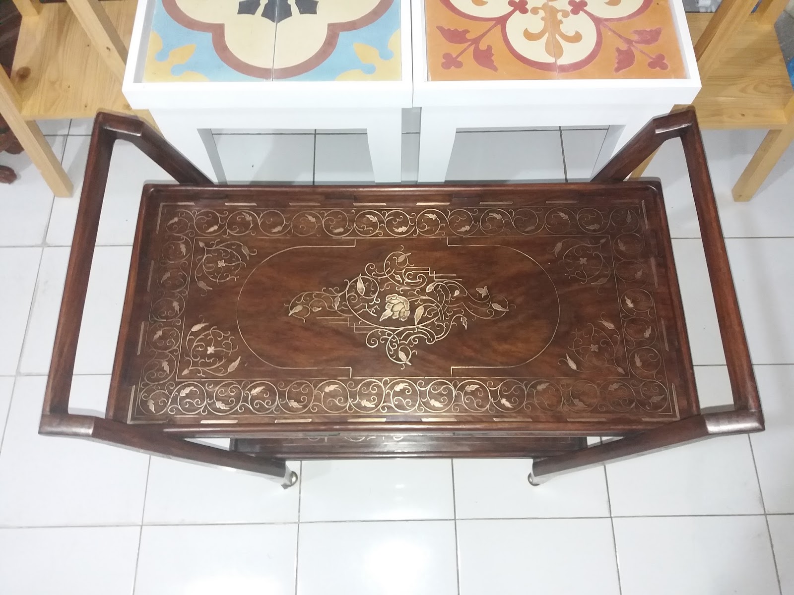 Old Vintage Gallery: Meja Saji Inlay Sutra Ambon Antik