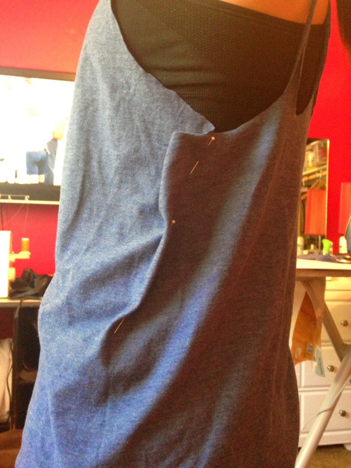 Livin' The Thrify Life: DIY No-sew Stringy T-shirt - I saw it on Pinterest