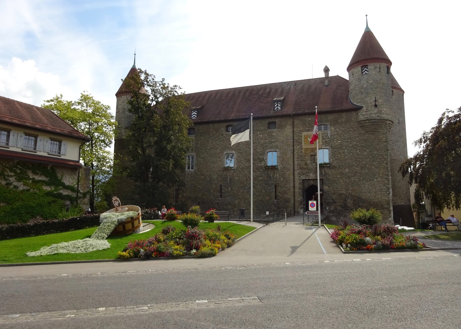 Cyclist Paul's Travels: Bulle, Switzerland (Callier chocolate)