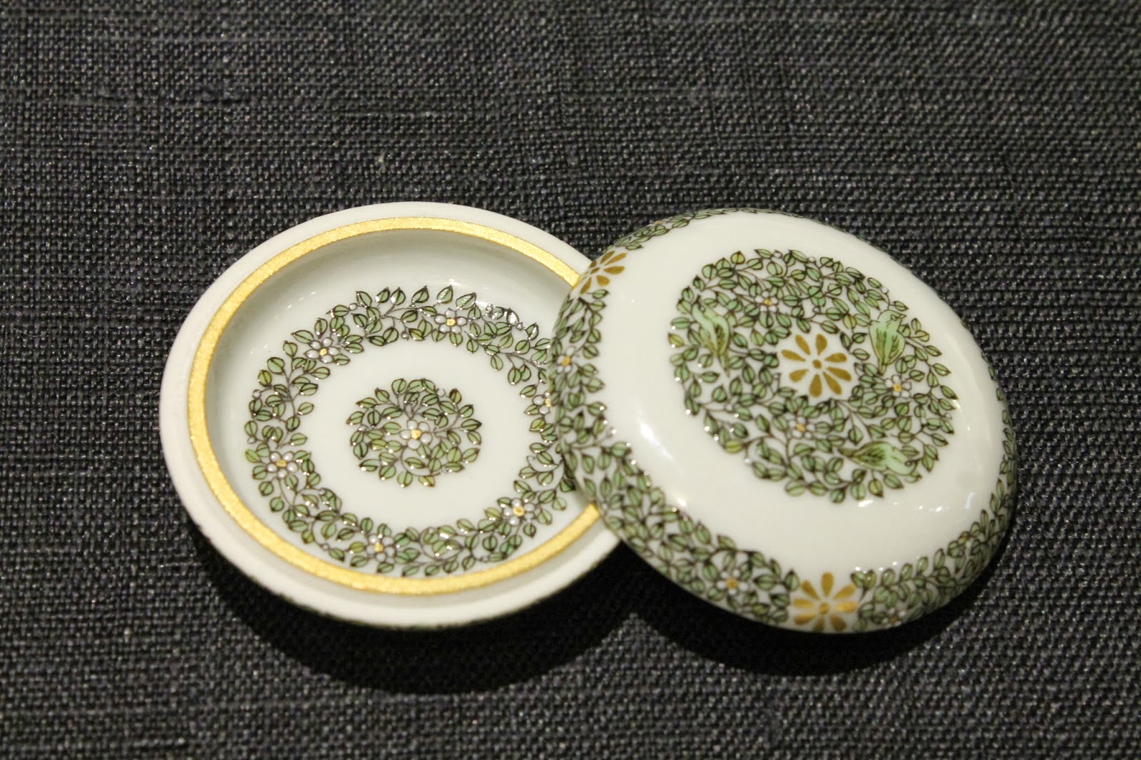 Sara Japanese Pottery: Porcelain Painting Works by Ruri Takeuchi Until ...