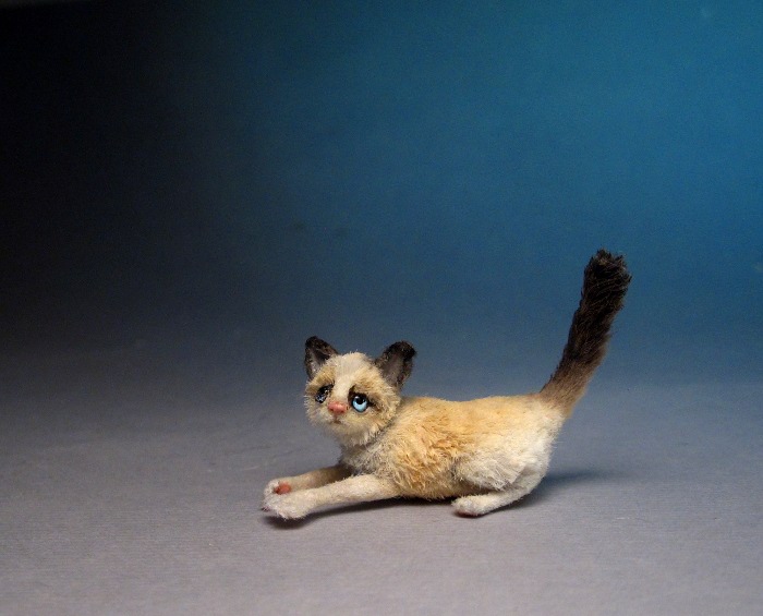 Aleah Klay Studio: Miniature Ragdoll cat 1:12 dollhouse scale coming to ...