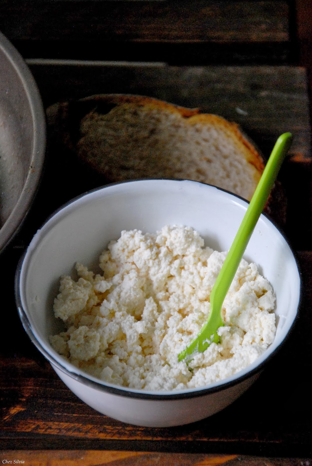 Queso ricotta casero. Bruschettas de queso ricotta con brochetas de ...