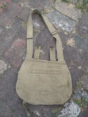 Four Bees: Czechoslovakian Army Bread Bag 1952