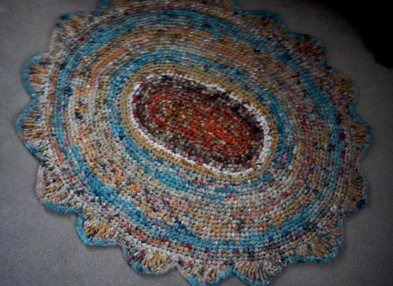 thrifty style at 73: recycled bread wrappers