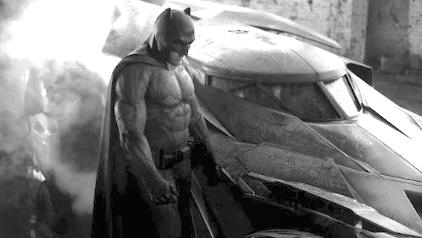 GeekSummit: Ben Affleck as Batman: First Image Released