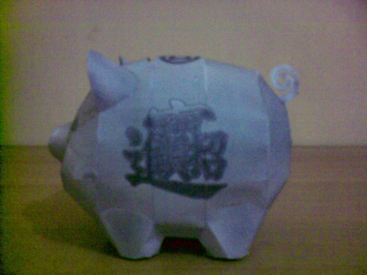 Papercraft Bali: Money Box Golden Pig Papercraft