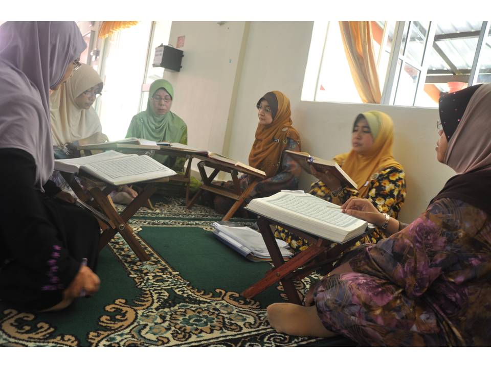 Tadarus Al-Quran | Foto Galeri Blog
